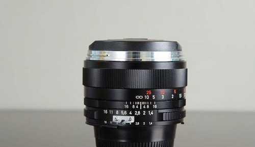 Zeiss Planar 50mm f/1.4 Nikon F