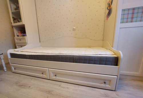 Кровать для подростка бу с матрасом IKEA haried