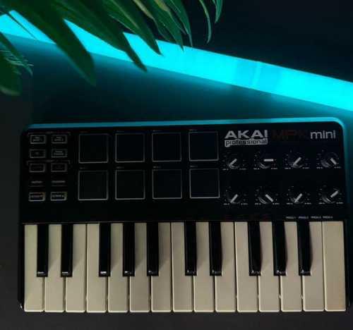 Midi Клавиатура akai MPK Mini