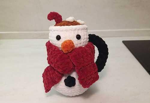 Снеговик-какао вязаная новогодняя игрушка