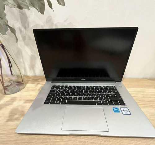 Ноутбук huawei matebook d 15