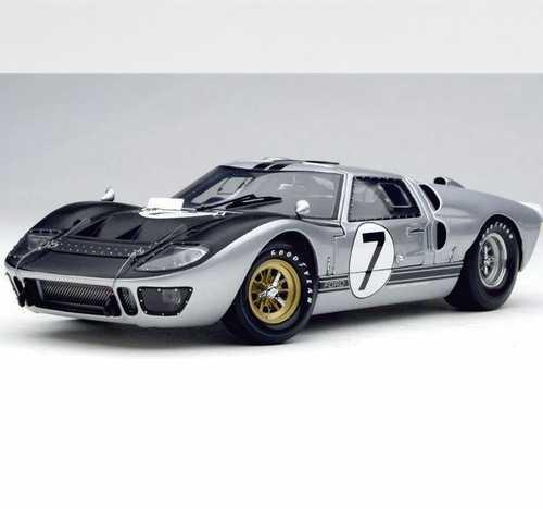 Ford GT 40 Mk2 #7 Exoto 1:18