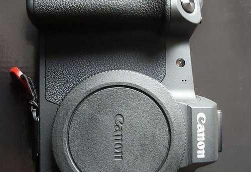 Продам фотоаппарат Canon EOS R