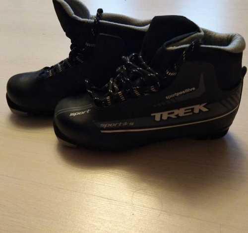 Лыжные ботинки trek sportiks NNN