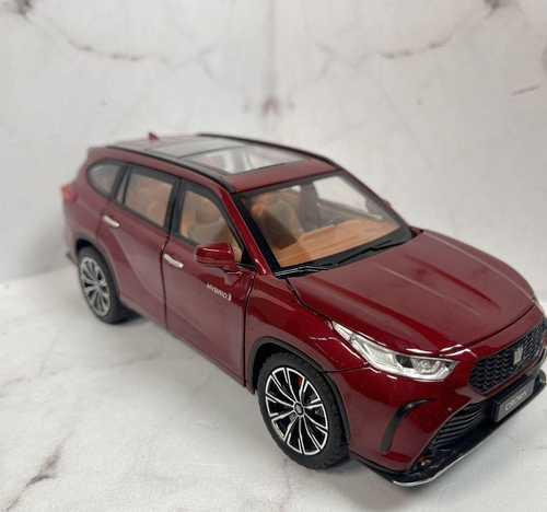 Металлическая машинка модель Toyota Highlander Hyb