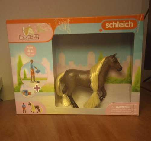 Лошадь с конюхом schleich