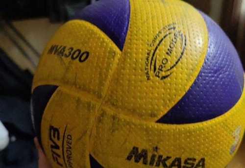 Волейбольный мяч mikasa MVA300
