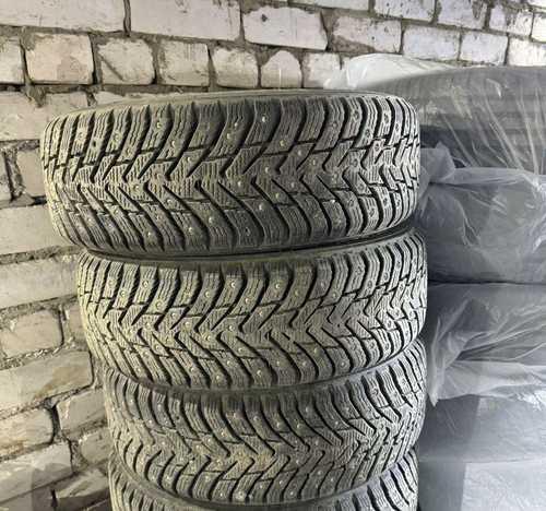 Колеса Nokian Hakkapelitta 8 185/60/15 5x100