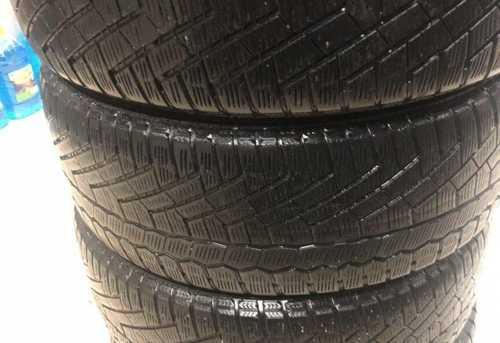 Gislaved Soft Frost 200 215/55 R17