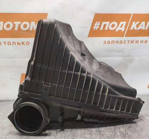 Корпус воздушногo фильтра Volkswagen Touareg 2006