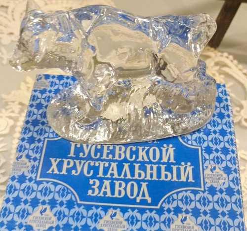 Фигурка бык из хрусталя