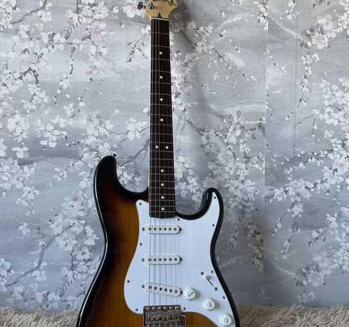 Электрогитара Fender Stratocaster Japan