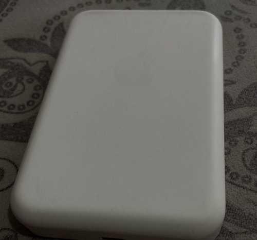 Внешний аккумулятор MagSafe Battery Pack