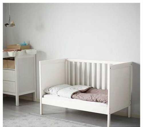 Детская кроватка IKEA сундвик с матрасом