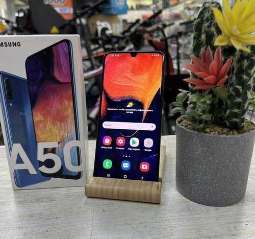 Samsung Galaxy A50, 4/64 ГБ