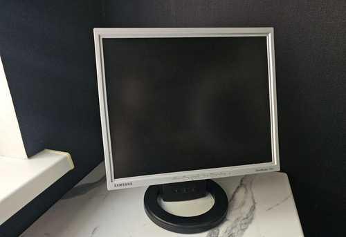 Монитор Samsung SyncMaster 174T