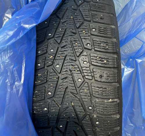 Nokian Tyres Hakkapeliitta 7 215/50 R17