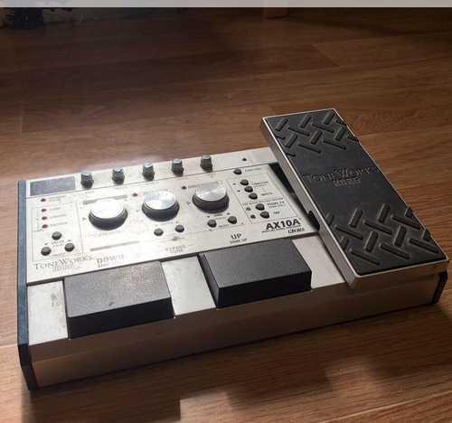 Korg AX10A