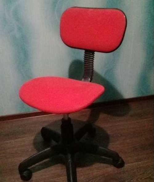 Компьютерный стул для первоклассника