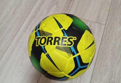 Футбольный мяч torres