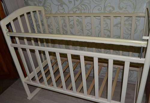 Кроватка для новорожденного с матрасом