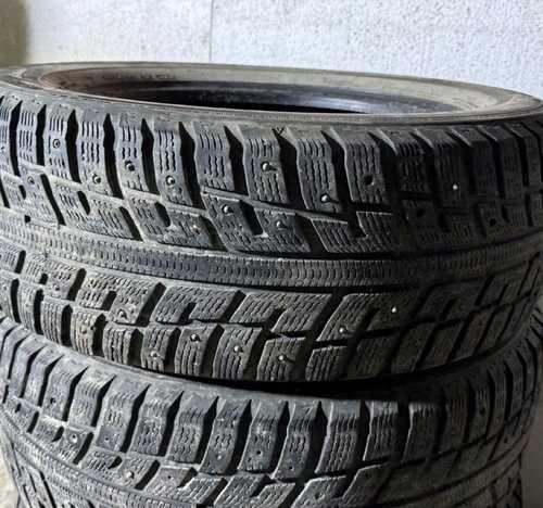 Kumho I'Zen KW22 215/60 R16