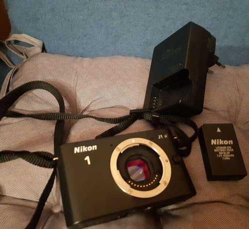 Nikon 1 j1 беззеркалка боди