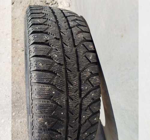 Bridgestone Ice Cruiser 7000 185/65 R15 88T