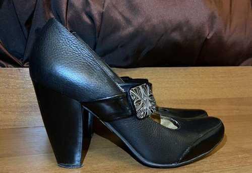 Туфли женские Carnaby 38