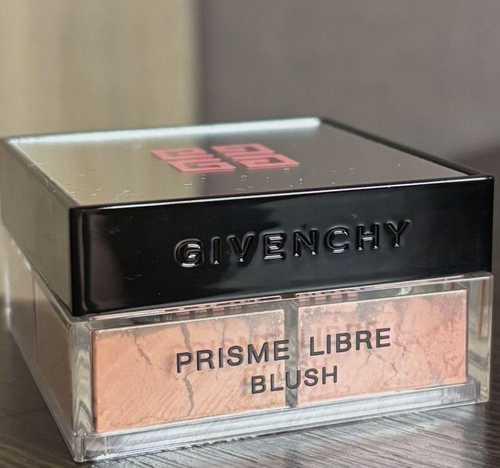 Givenchy Рассыпчатые румяна Prisme Libre