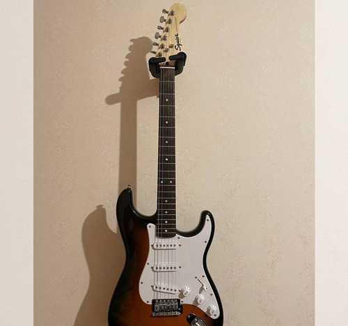 Электрогитара fender squier bullet Stratocaster