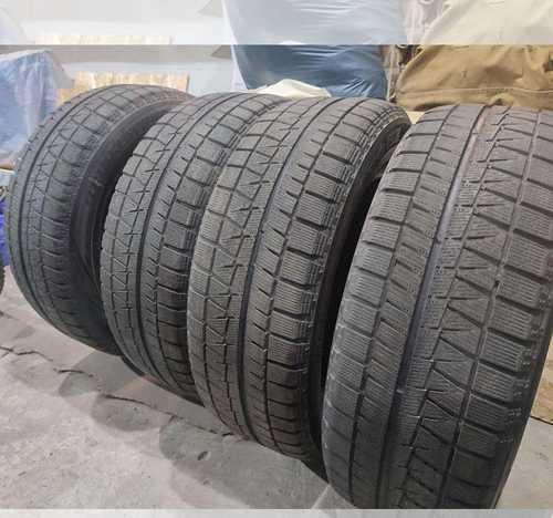 Bridgestone Blizzak Revo GZ 215/60 R16 95S