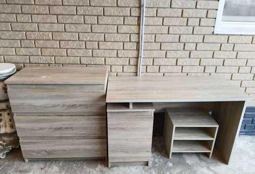 Комплект мебели: комод,стол, прикроватная тумбочка