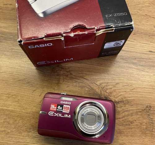 Компактный фотоаппарат Casio ex-z550