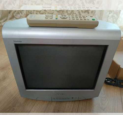 Телевизор Sony Trinitron KV-14LT1K 14" Испания