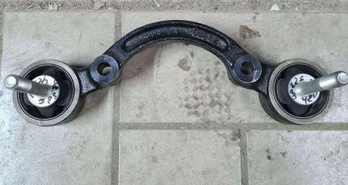 Подушка заднего редуктора toyota Rav4 10