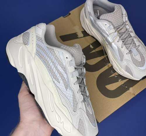 Adidas Yeezy Boost 700 V2 Static (8.5us)