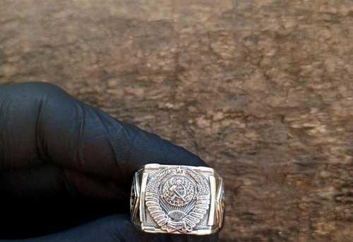 Мужское серебряное кольцо со знаком СССР