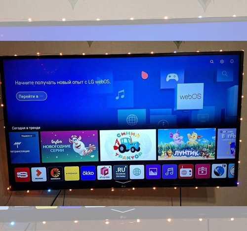 Телевизор LG 49UM7100PLB