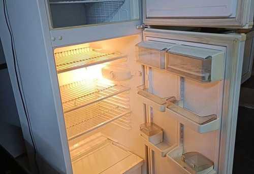 Холодильник б/у Атлант мхм 268 двухкамерный