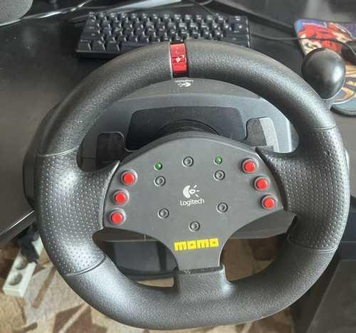 Руль logitech momo racing 900