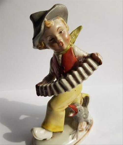 Статуэтка Мальчик с гармошкой и галчонок, Германия