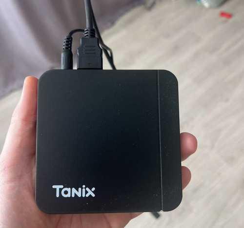 SMART tv приставка Tanix W2 прошитая