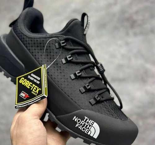 Кроссовки The North Face
