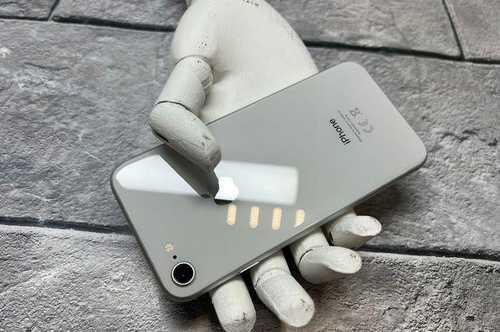 Apple iPhone 8 Silver 64GB / акб 100