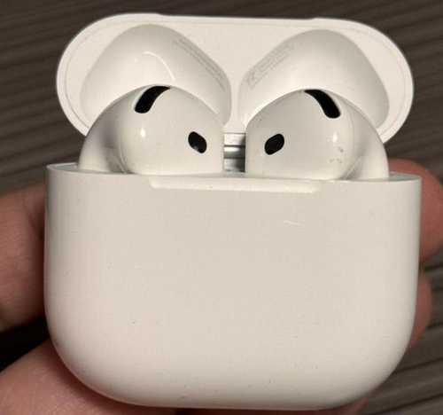 Apple airpods 4