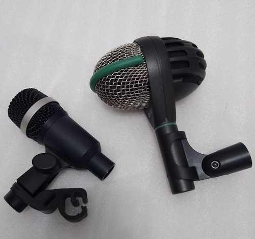 Одним лотом AKG D112 и AKG D40