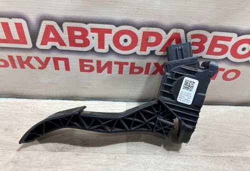 Педаль газа Skoda Octavia A7 хэтчбек 2014