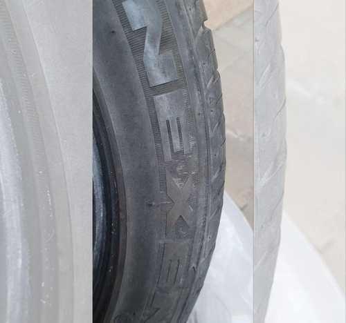 Nexen N Blue HD 235/45 R18 94W