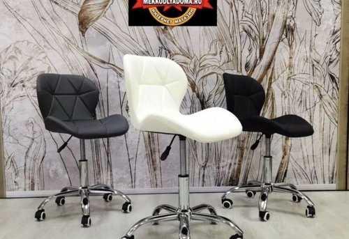 Офисное кресло черное белое серое дизайнерское